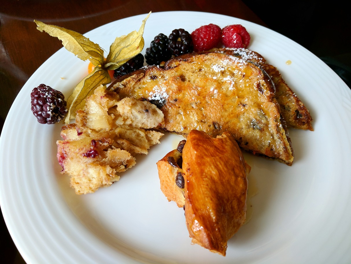 Edmonton Restaurant Review: The Harvest Room (Full Breakfast Buffet ...