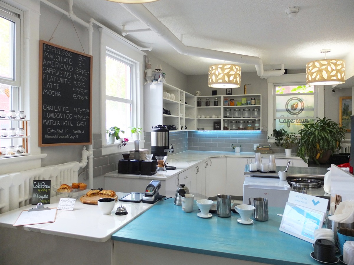 Edmonton Business Review: Cafe Lavi | Fa(shion).Fi(lm).Fo(od).tography